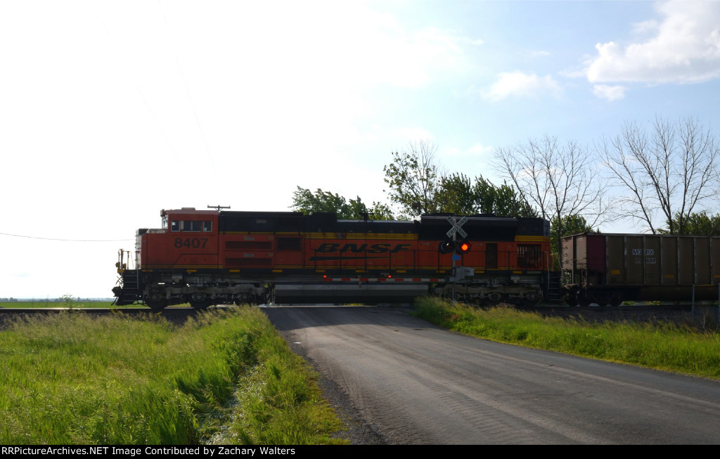 BNSF 8407